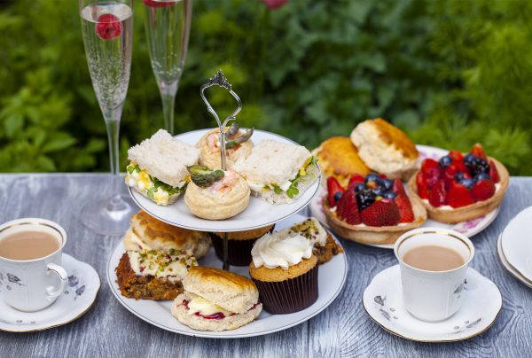 Team Bake Off - Competitive Baking Challenges | Hartley's Events